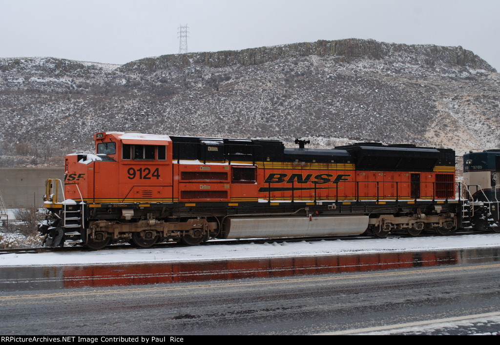 BNSF 9124